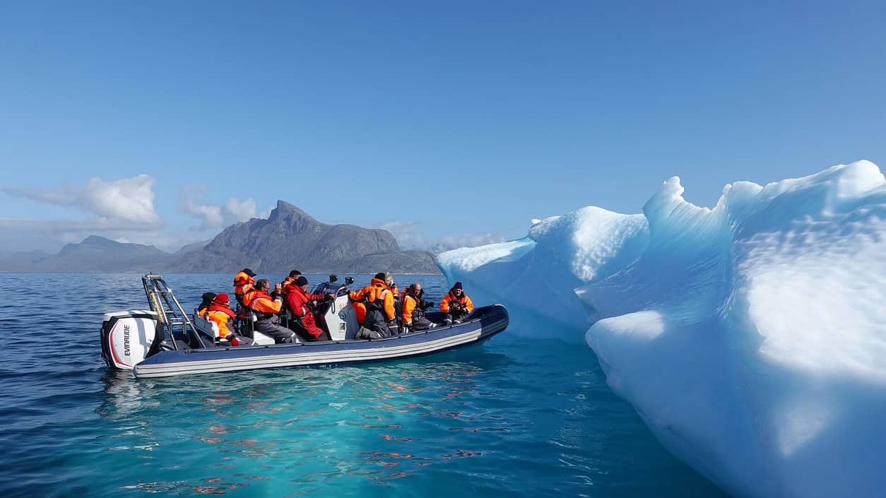 Scientists Warn the Arctic Ocean Could be Ice Free By 2027 - Animals ...