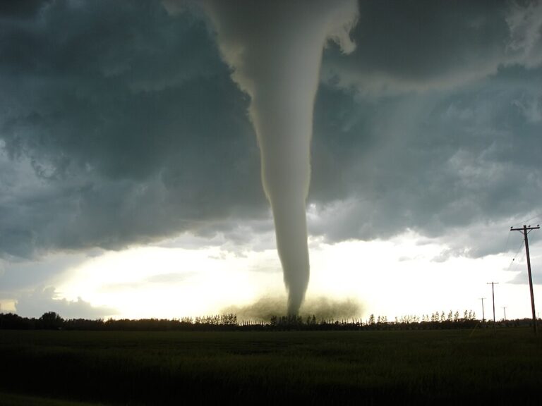 The Fastest Tornado Ever Recorded in the Midwest